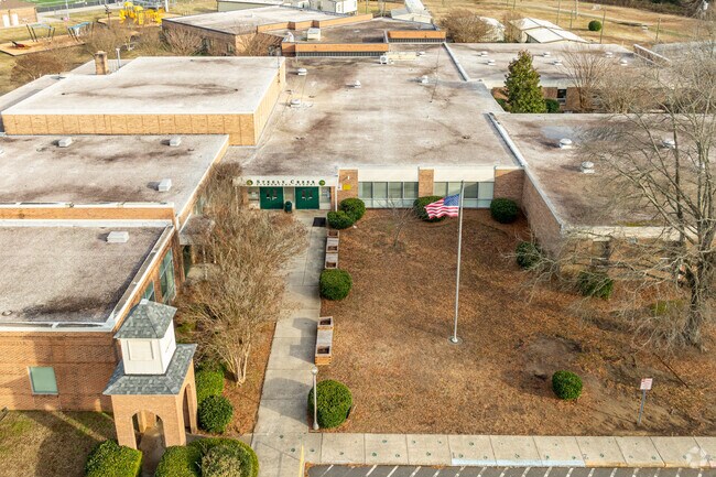 Steele Creek Elementary School, Rankings & Reviews - Homes.com