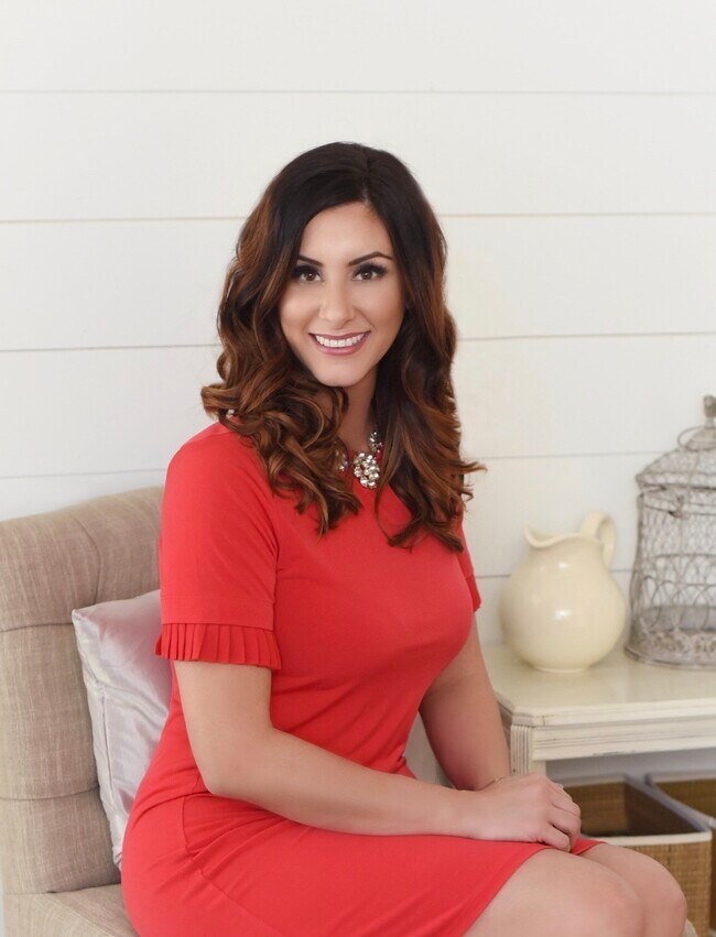 Alyssa Lozano, Real Estate Agent in Sacramento, CA | Homes.com Alyssa Lozano, Real Estate Agent in Sacramento, CA | Homes.com