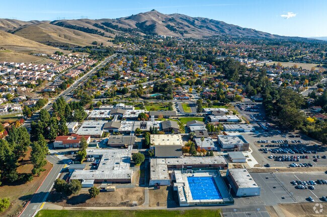 Mission San Jose High School, Rankings & Reviews - Homes.com