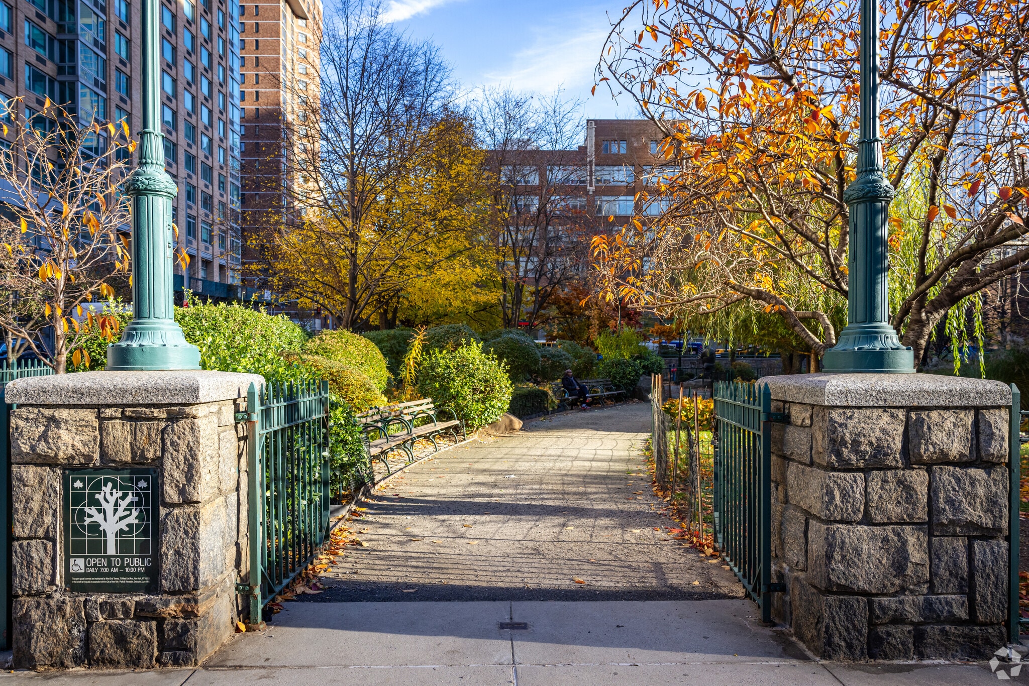 About The Park Loggia, New York NY | HOAs, Reviews, Amenities - Homes.com