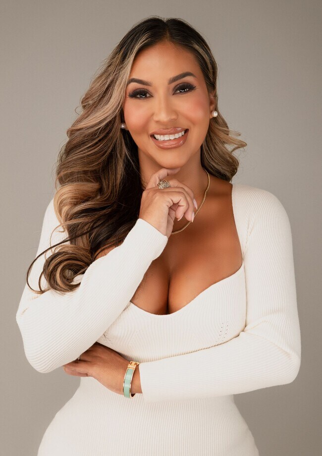 Lina Torres | Real Estate Agent in Orlando, FL - Homes.com Lina Torres | Real Estate Agent in Orlando, FL - Homes.com