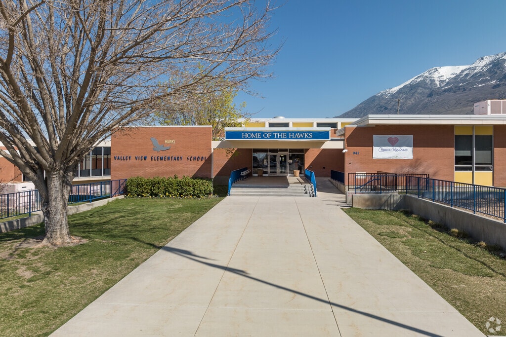 Valley View Elementary, Rankings & Reviews - Homes.com