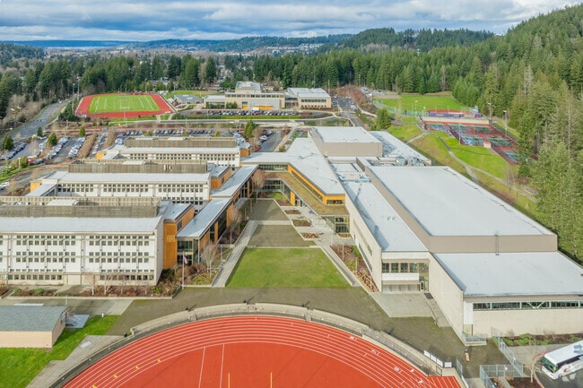 Issaquah High School, Rankings & Reviews - Homes.com