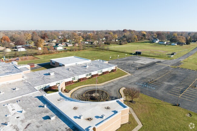 Clinton Young Elementary School, Rankings & Reviews - Homes.com