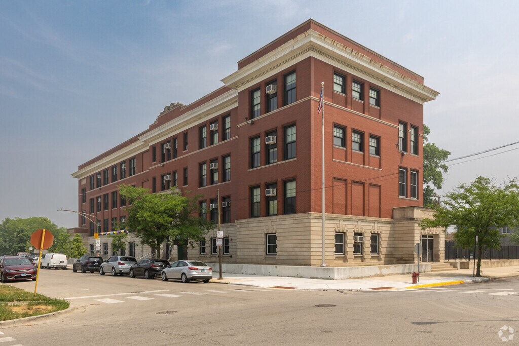 Fernwood Elementary School, Rankings & Reviews - Homes.com