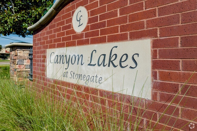About Canyon Lakes at Stonegate | Schools, Demographics, Things to Do - Homes.com