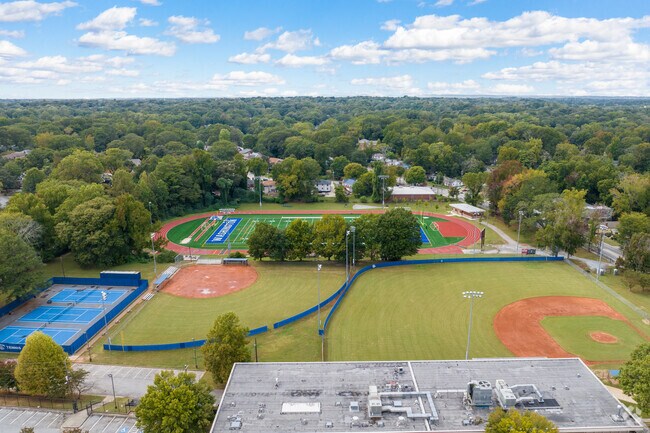 Booker T. Washington High School, Rankings & Reviews - Homes.com