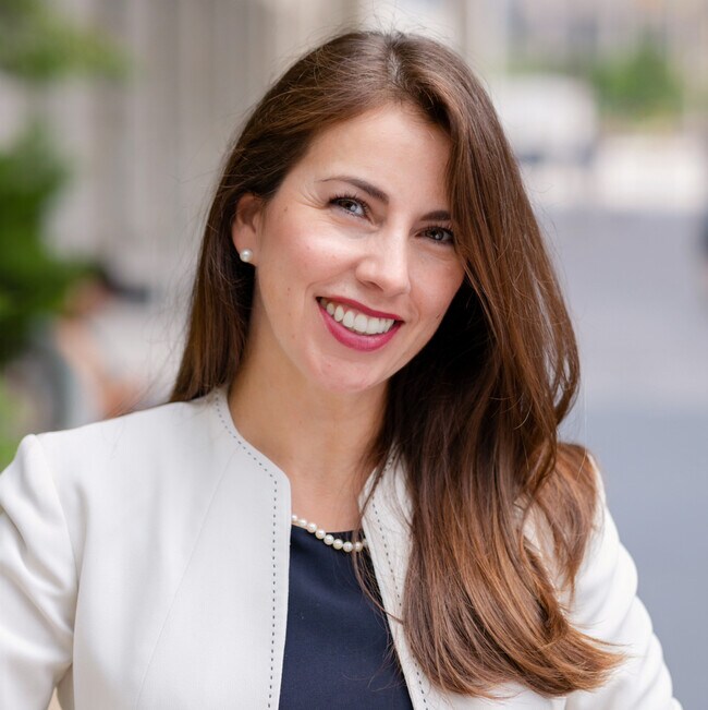 Alejandra Dominguez | Real Estate Agent in Mundelein, IL - Homes.com Alejandra Dominguez | Real Estate Agent in Mundelein, IL - Homes.com