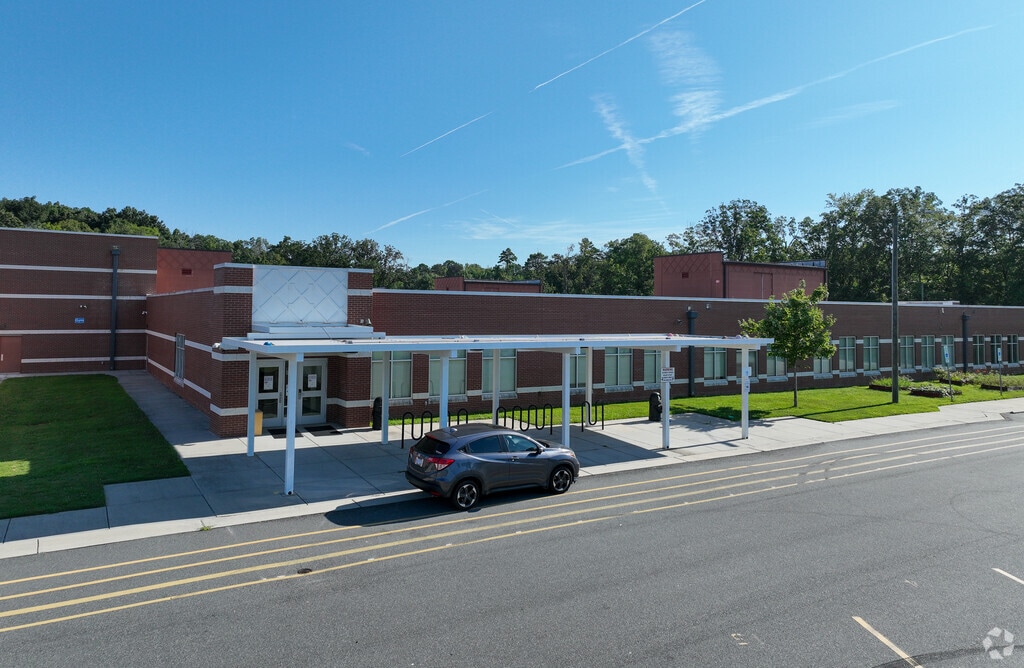 Parkside Elementary School, Rankings & Reviews - Homes.com Parkside Elementary School, Rankings & Reviews - Homes.com