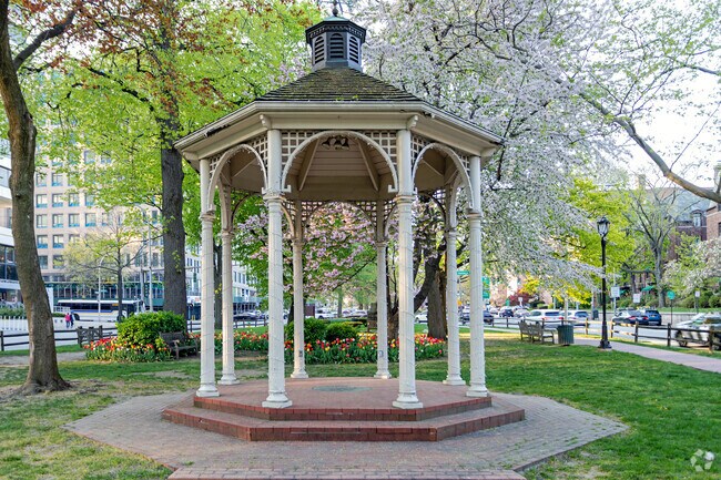 About Downtown White Plains | Schools, Demographics, Things to Do - Homes.com