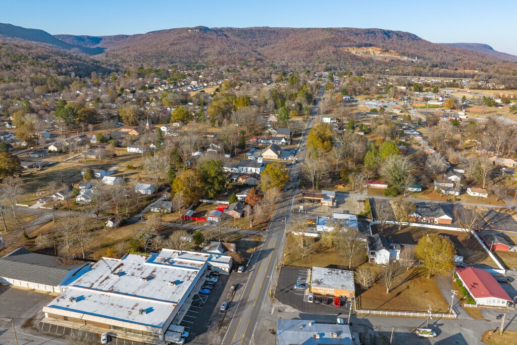 Jasper, TN City Guide | About Living in Jasper - Homes.com