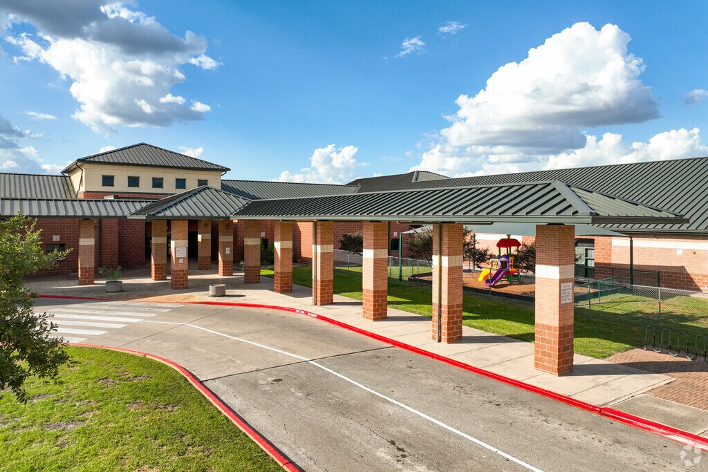 William Paschall Elementary School in San Antonio, TX - Homes.com