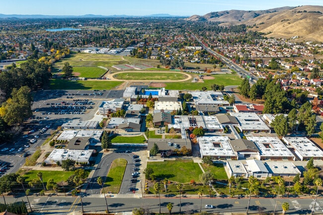 Mission San Jose High School, Rankings & Reviews - Homes.com