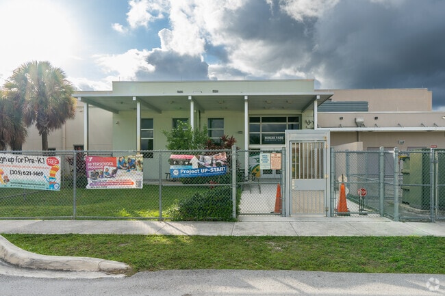 Bunche Park Elementary School, Rankings & Reviews - Homes.com