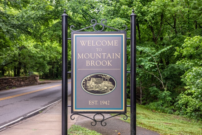 Mountain Brook, AL City Guide | About Living in Mountain Brook - Homes.com