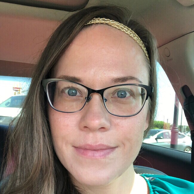 Lora Neto Real Estate Agent In Troy Mi