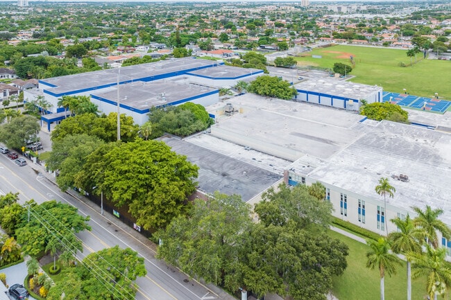 Miami Coral Park Senior High School, Rankings & Reviews - Homes.com