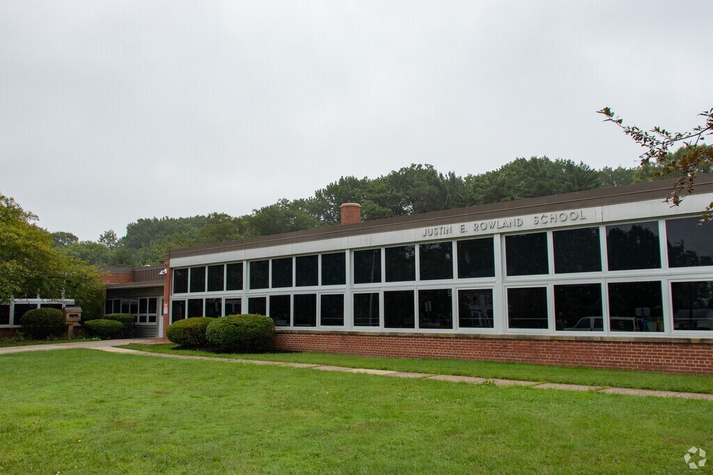 Rowland Elementary School, South Euclid OH Rankings & Reviews - Homes.com