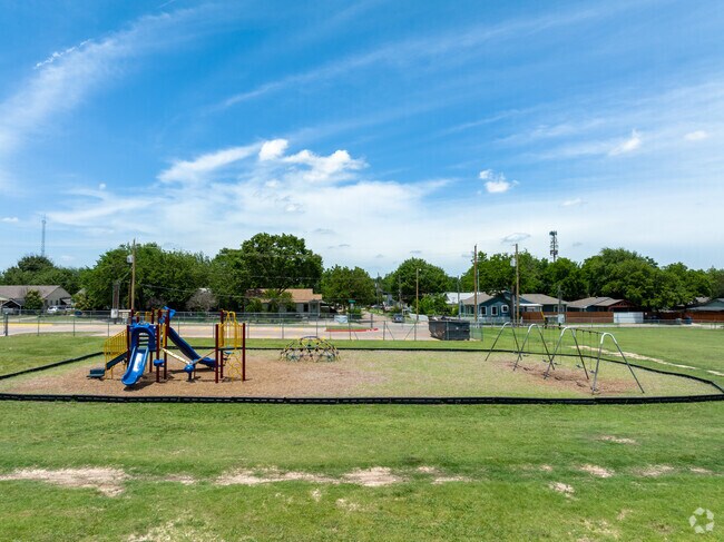 L O Donald Elementary School, Rankings & Reviews - Homes.com