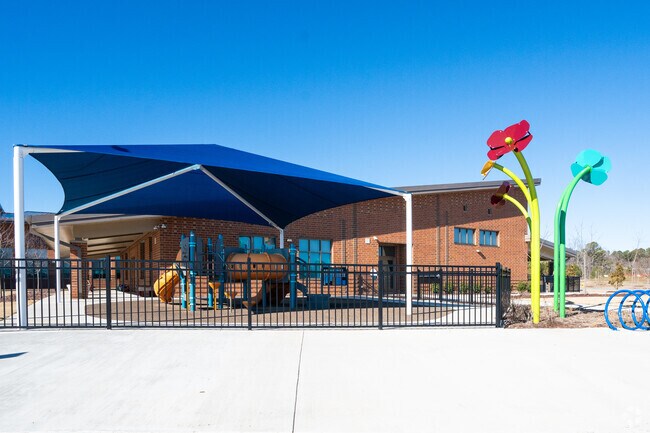 Baucom Elementary School, Rankings & Reviews - Homes.com