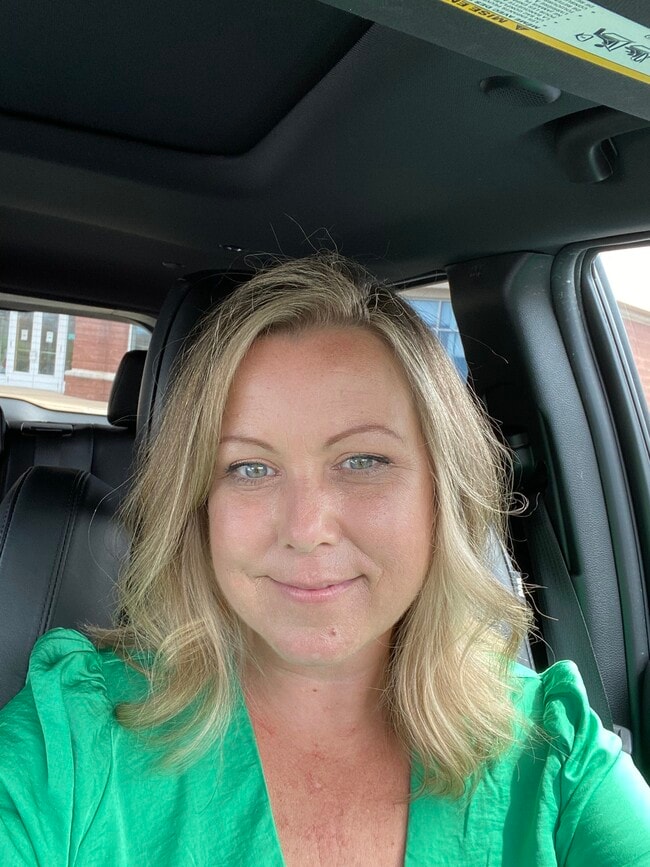 Colleen Block | Real Estate Agent in Windsor Locks, CT - Homes.com Colleen Block | Real Estate Agent in Windsor Locks, CT - Homes.com