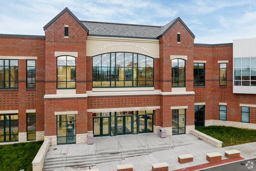 Normandy High School, Rankings & Reviews - Homes.com