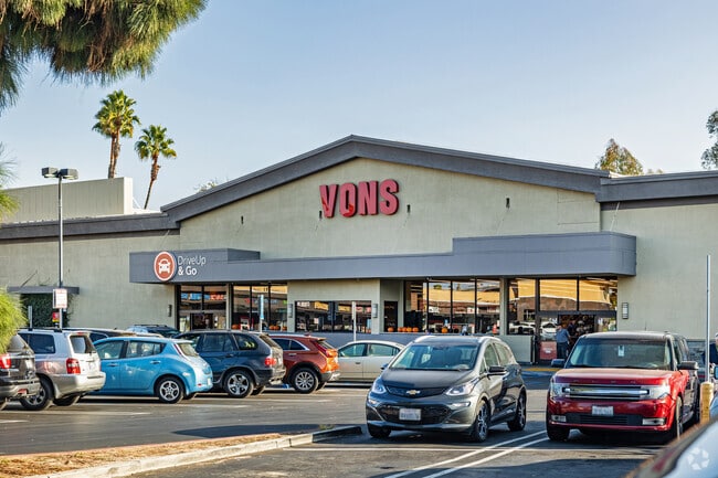 About Cheviot Hills | Schools, Demographics, Things to Do - Homes.com