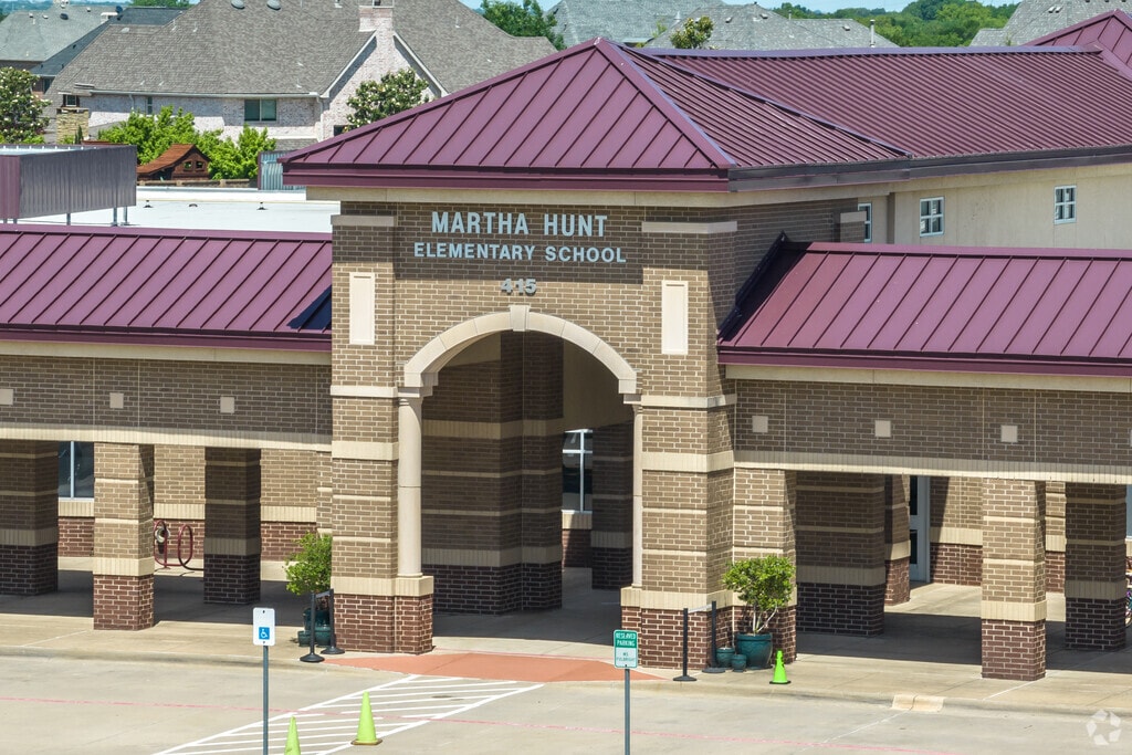 Martha Hunt Elementary School, Rankings & Reviews - Homes.com