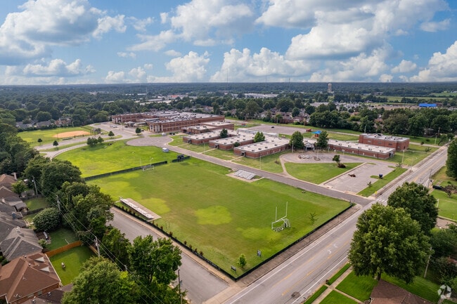 Kate Bond Middle School, Rankings & Reviews - Homes.com