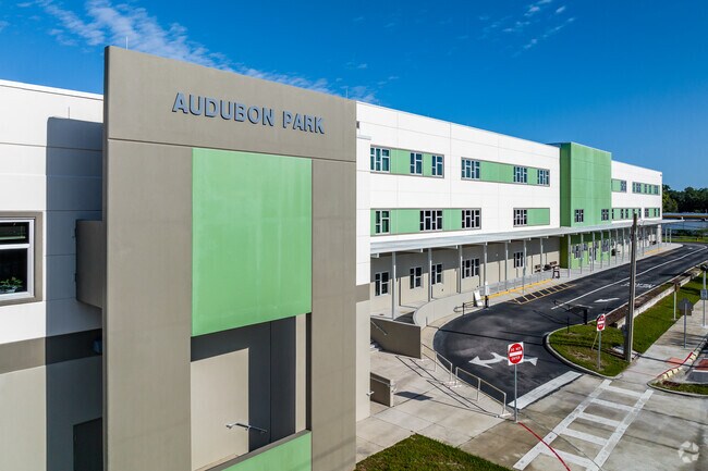 About Park Lake Highland | Schools, Demographics, Things to Do - Homes.com