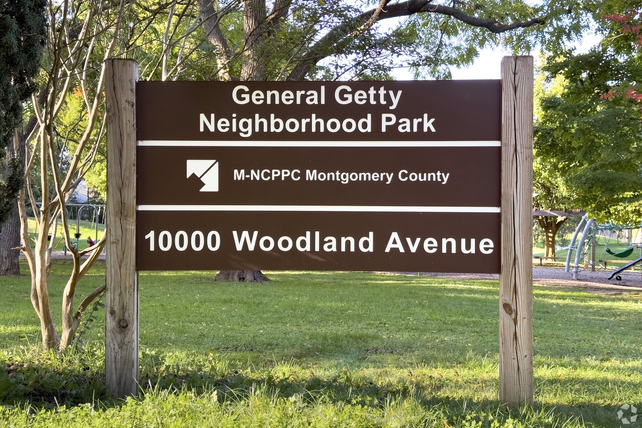 About Forest Glen | Schools, Demographics, Things to Do - Homes.com