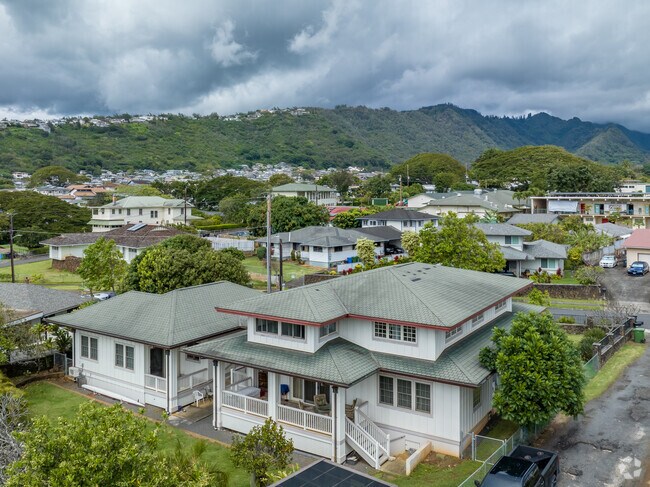 About Nuuanu-Punchbowl | Schools, Demographics, Things to Do - Homes.com