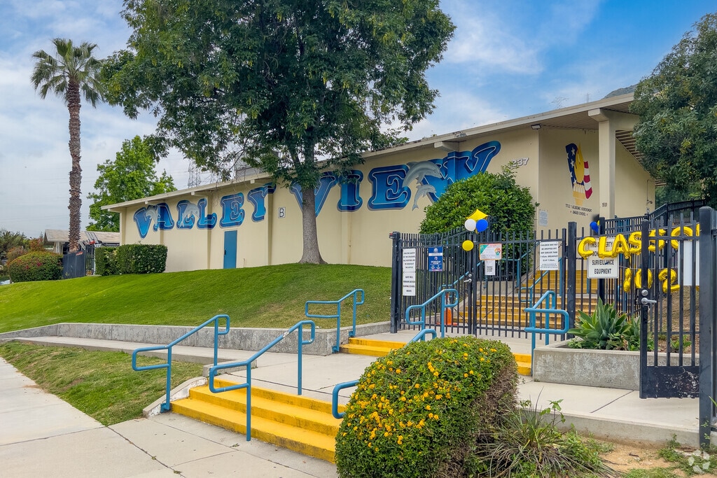 Valley View Elementary School in Duarte, CA - Homes.com
