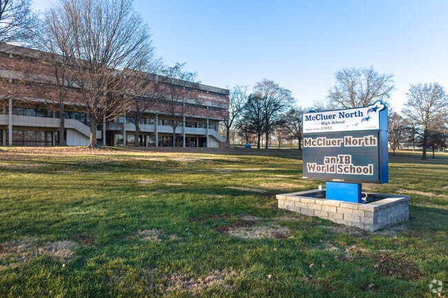Mccluer North High School, Rankings & Reviews - Homes.com