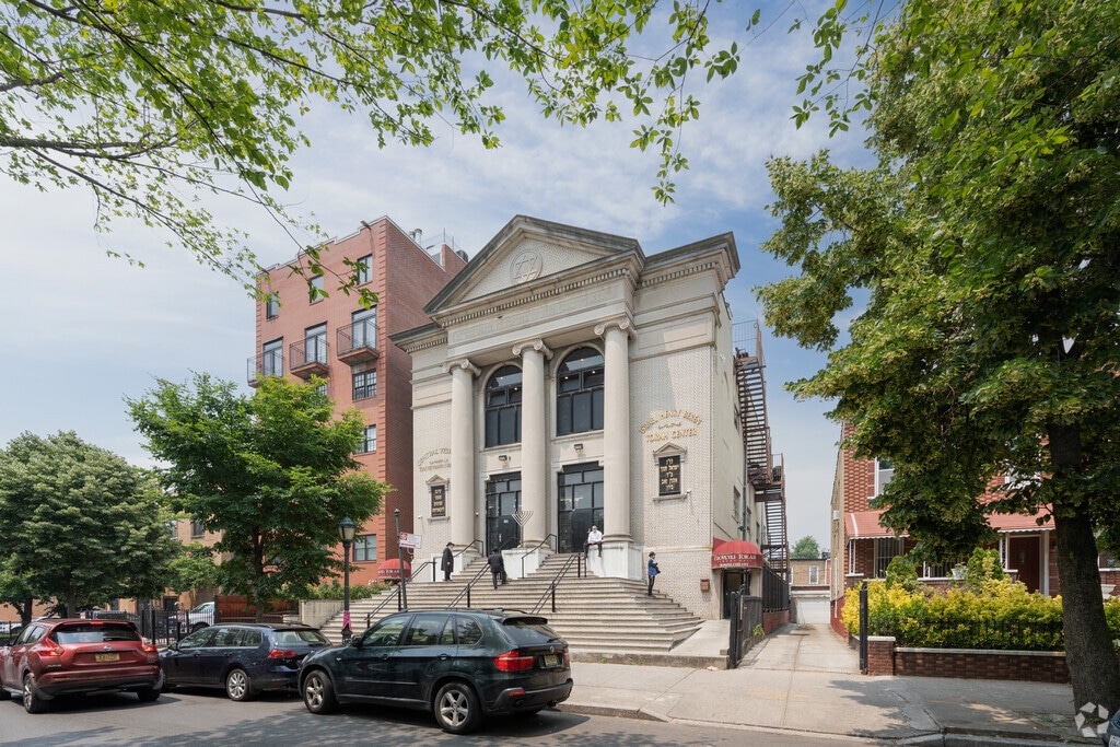 Chovevei Torah in Brooklyn, NY - Homes.com