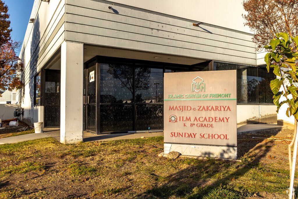 Ilm Academy, Rankings & Reviews - Homes.com