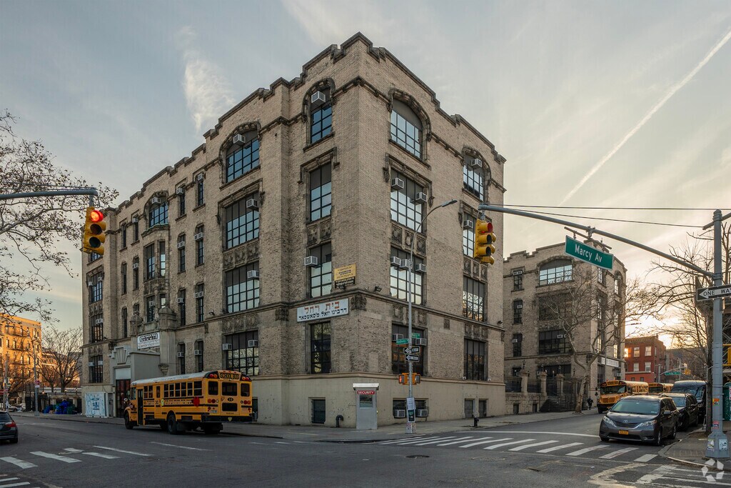 United Talmudical Academy, Brooklyn NY Rankings & Reviews - Homes.com