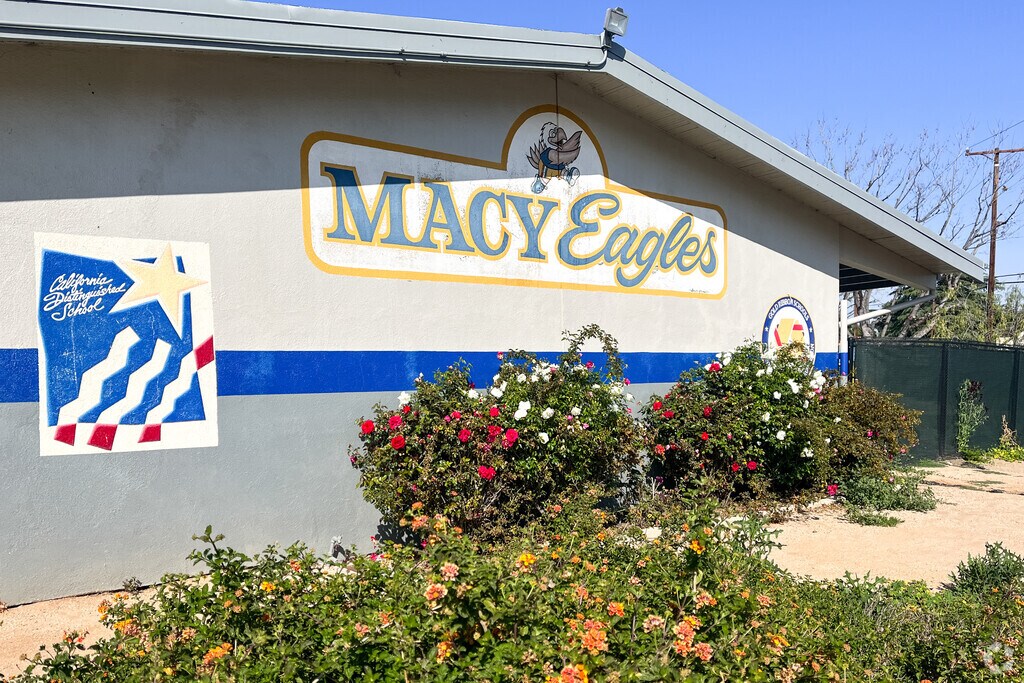 Macy Elementary School, Rankings & Reviews - Homes.com