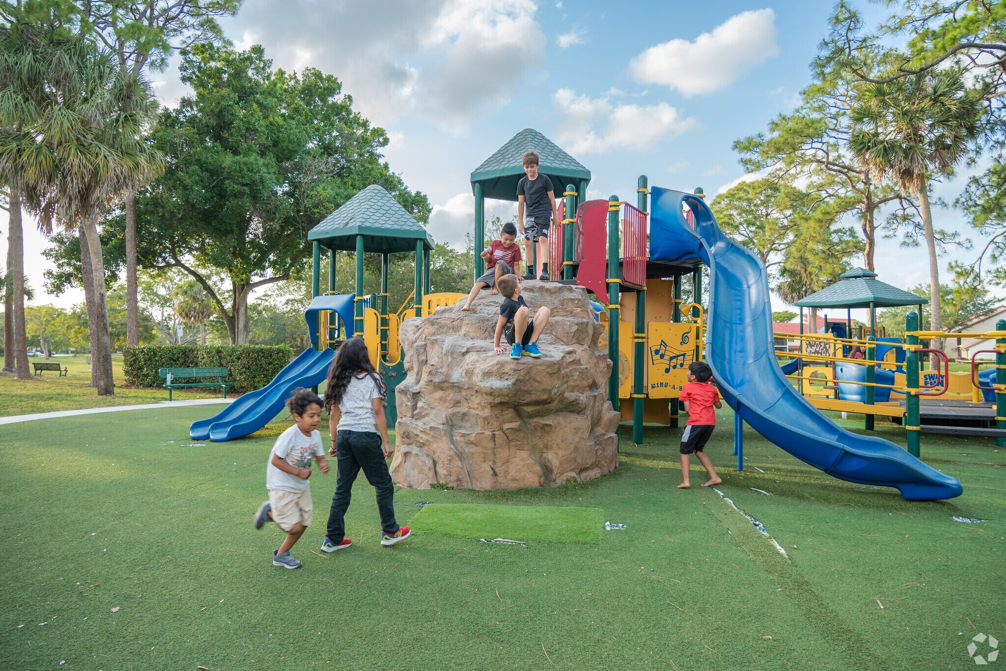 Palm Beach Gardens, FL City Guide | About Living in Palm Beach Gardens - Homes.com