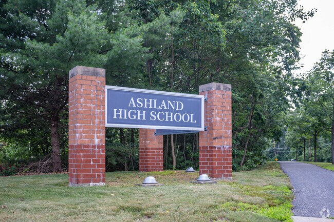 Ashland High School, Rankings & Reviews - Homes.com