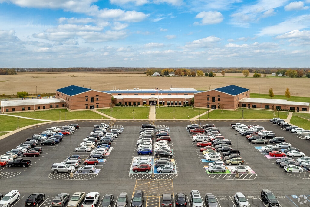 Clinton-Massie Elementary School, Rankings & Reviews - Homes.com