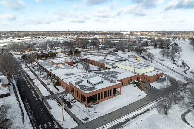 Griffith Elementary School, Wichita KS Rankings & Reviews - Homes.com