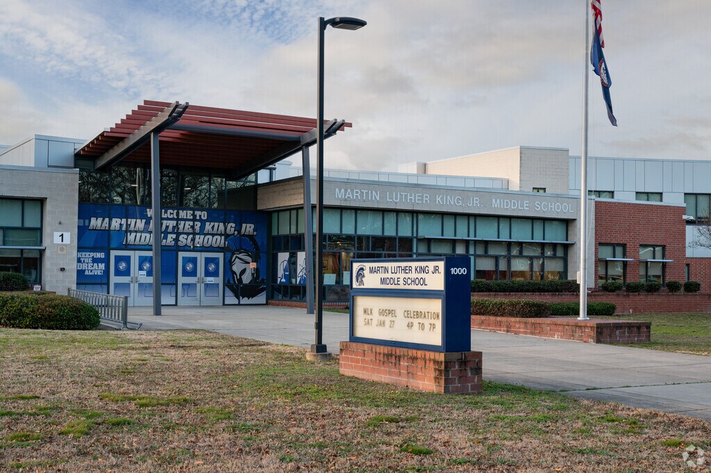 Martin Luther King Jr. Middle School, Rankings & Reviews - Homes.com