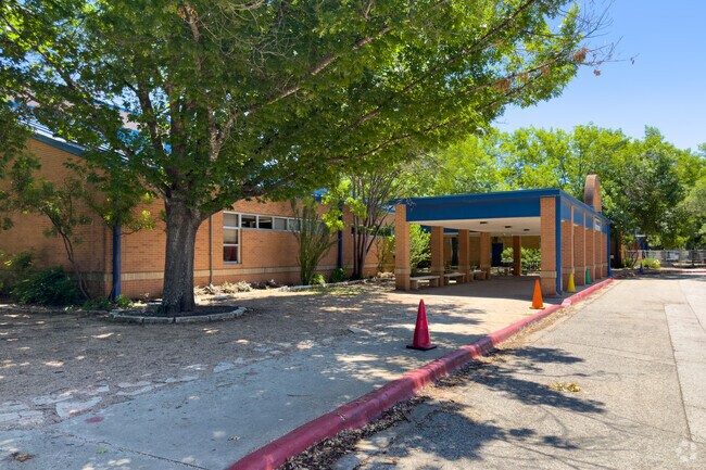 Patton Elementary School, Rankings & Reviews - Homes.com