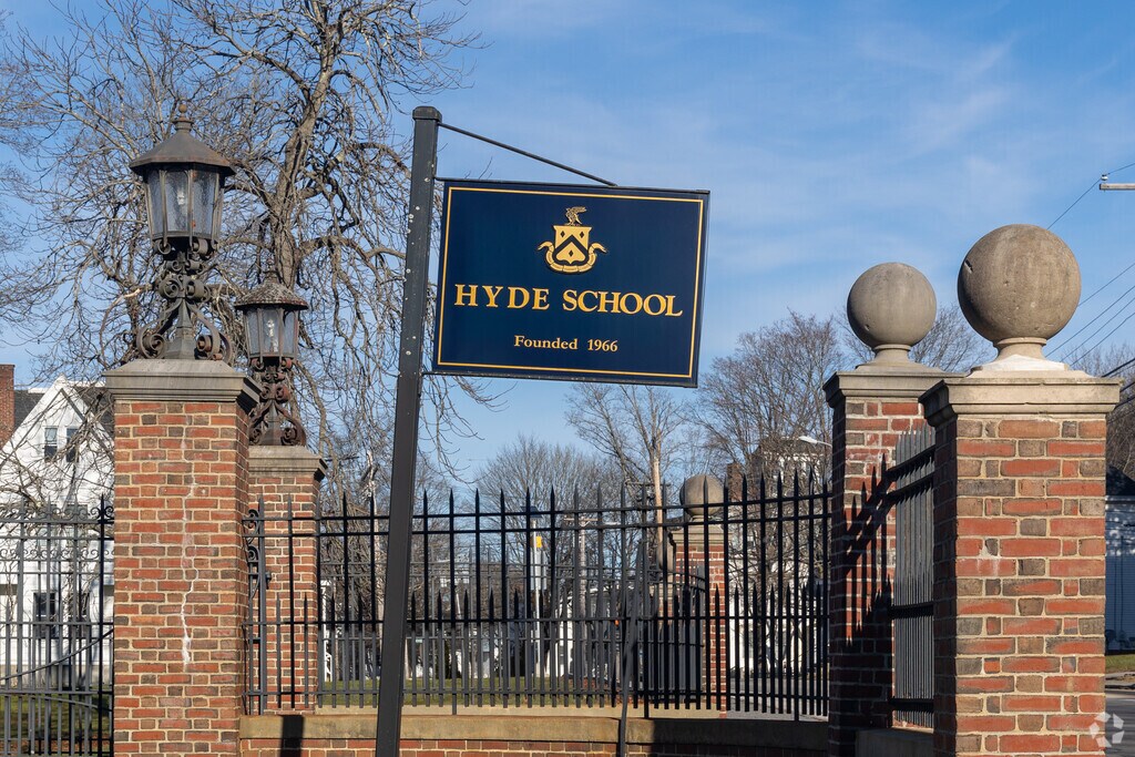 Hyde School, Rankings & Reviews - Homes.com