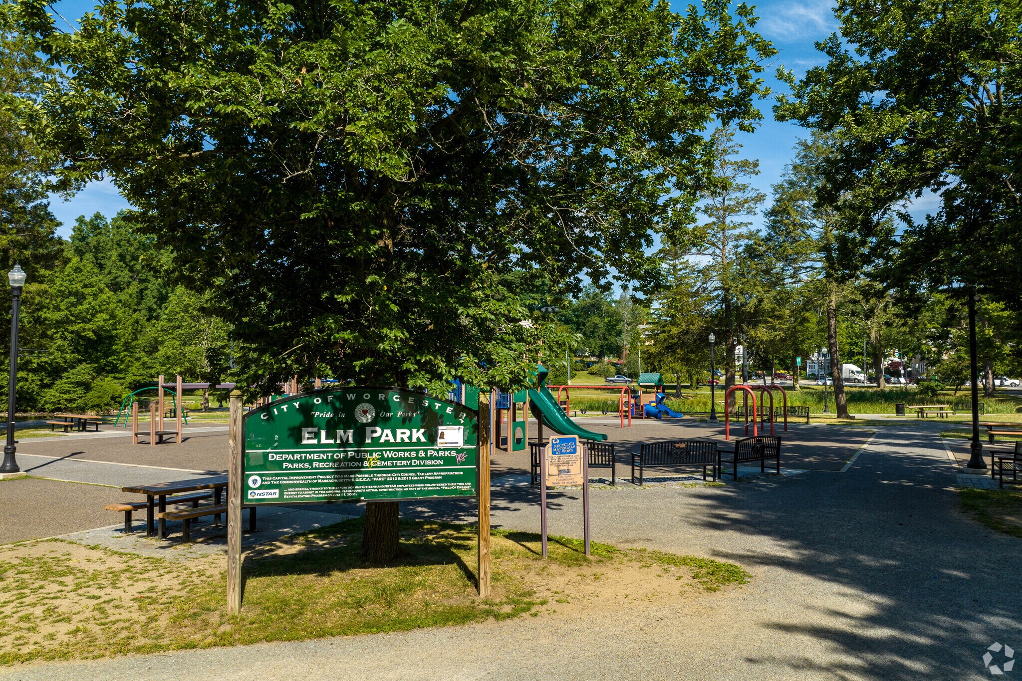 About Elm Park | Schools, Demographics, Things to Do - Homes.com