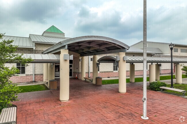 Tuloso-Midway Primary School, Rankings & Reviews - Homes.com