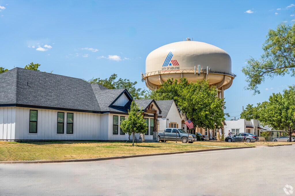 About Over Place | Schools, Demographics, Things to Do - Homes.com