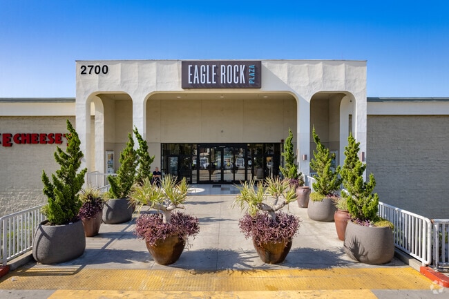 About Eagle Rock | Schools, Demographics, Things to Do - Homes.com
