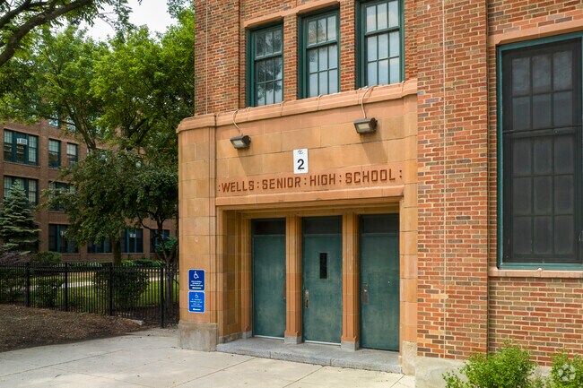 Wells Community Academy High School, Rankings & Reviews - Homes.com